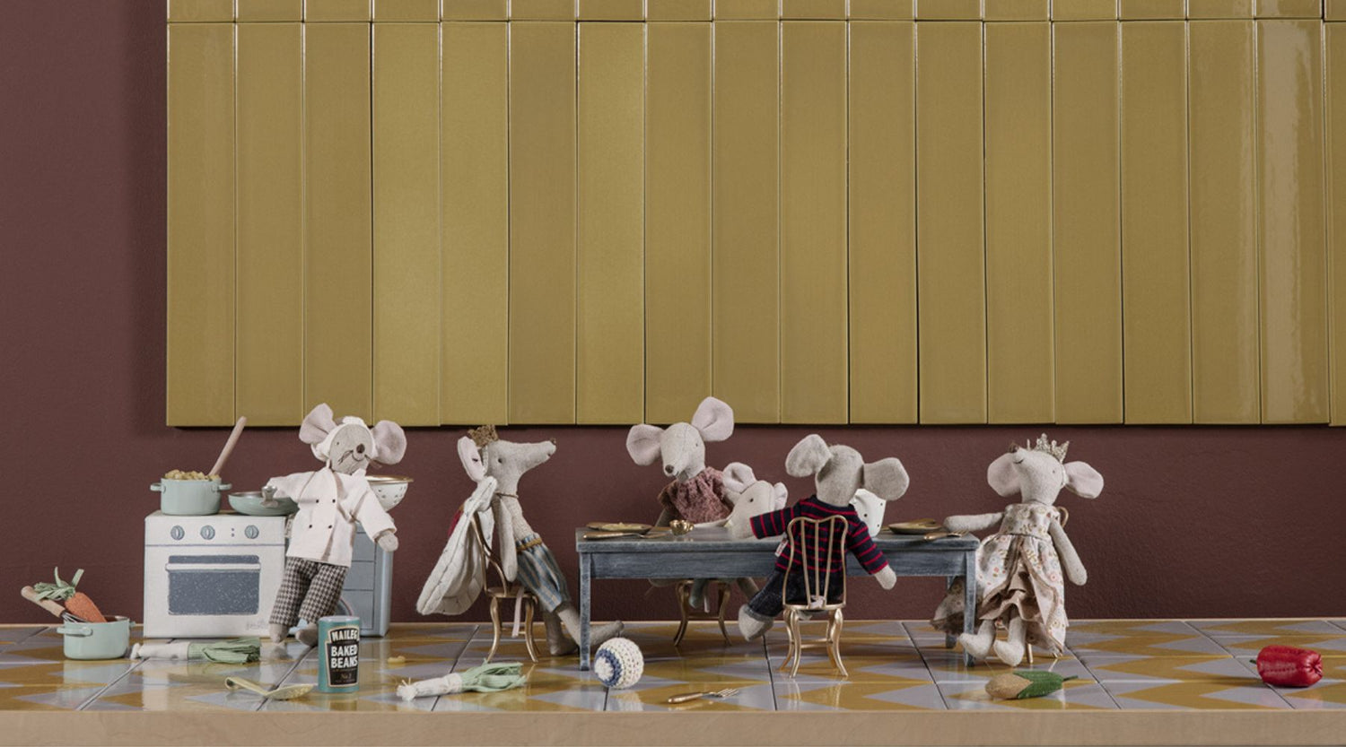 Gather your Maileg Royal family for the Coronation of Charles III ...