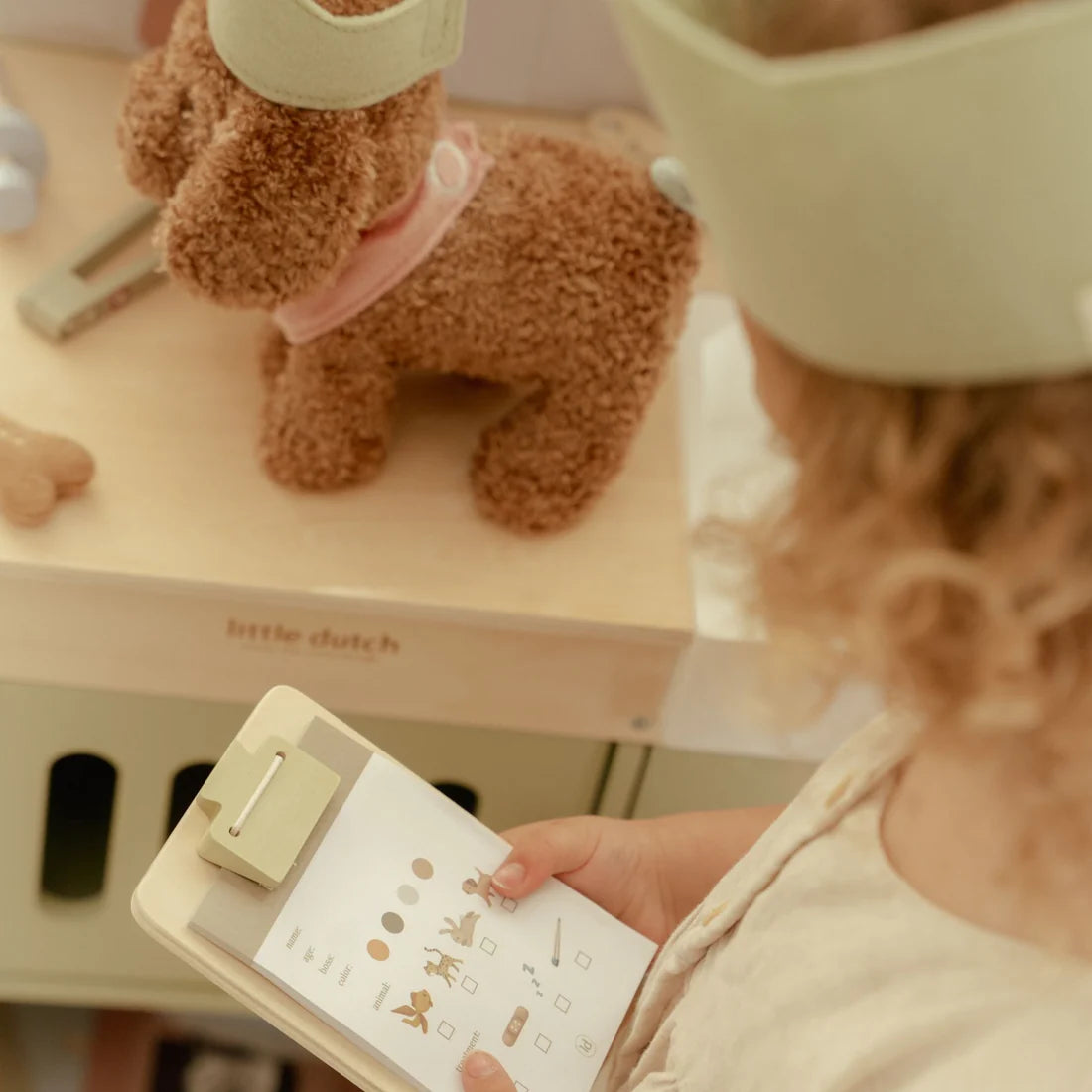 Little Dutch Wooden Veterinary Practice – Mouse in a Box